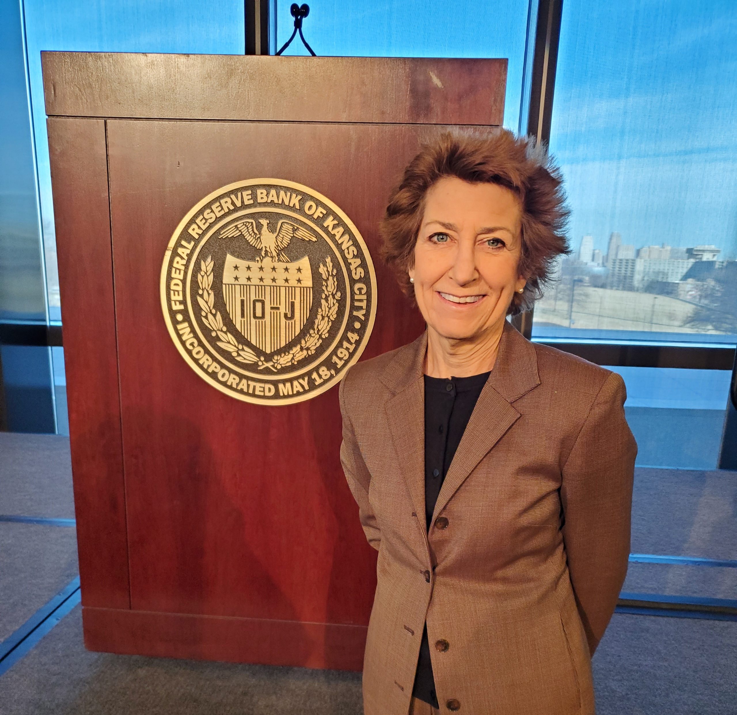 Attending Esther George's presentation at the Kansas City Fed - Weaver ...